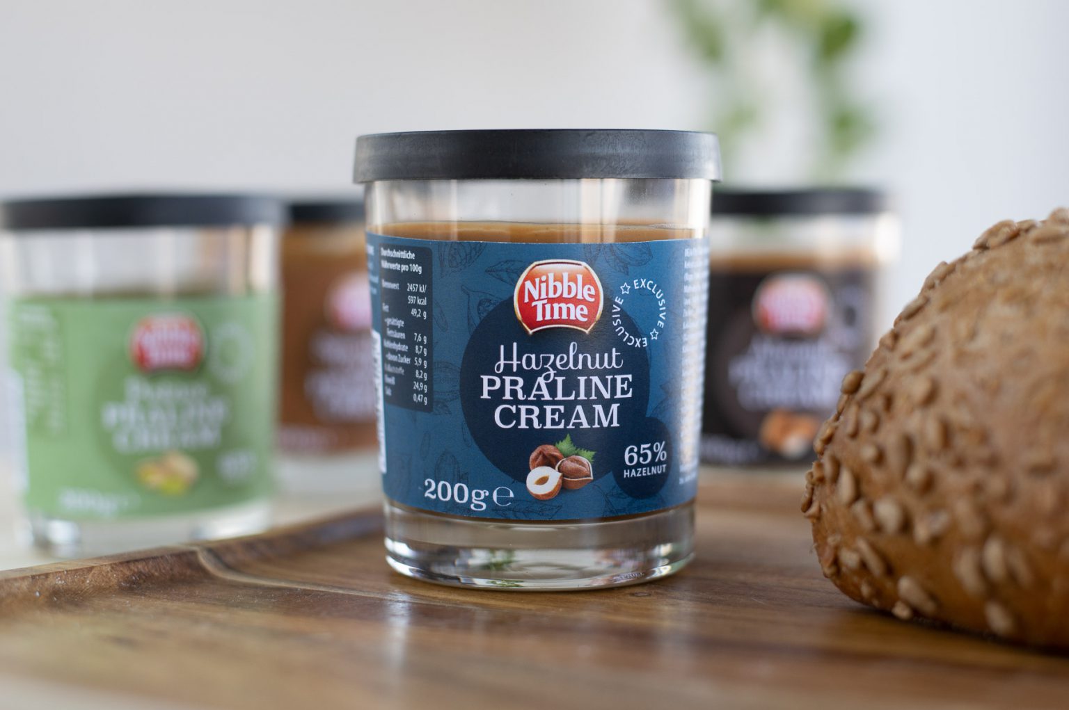 Hazelnoot Praline Cream – Nibble Time