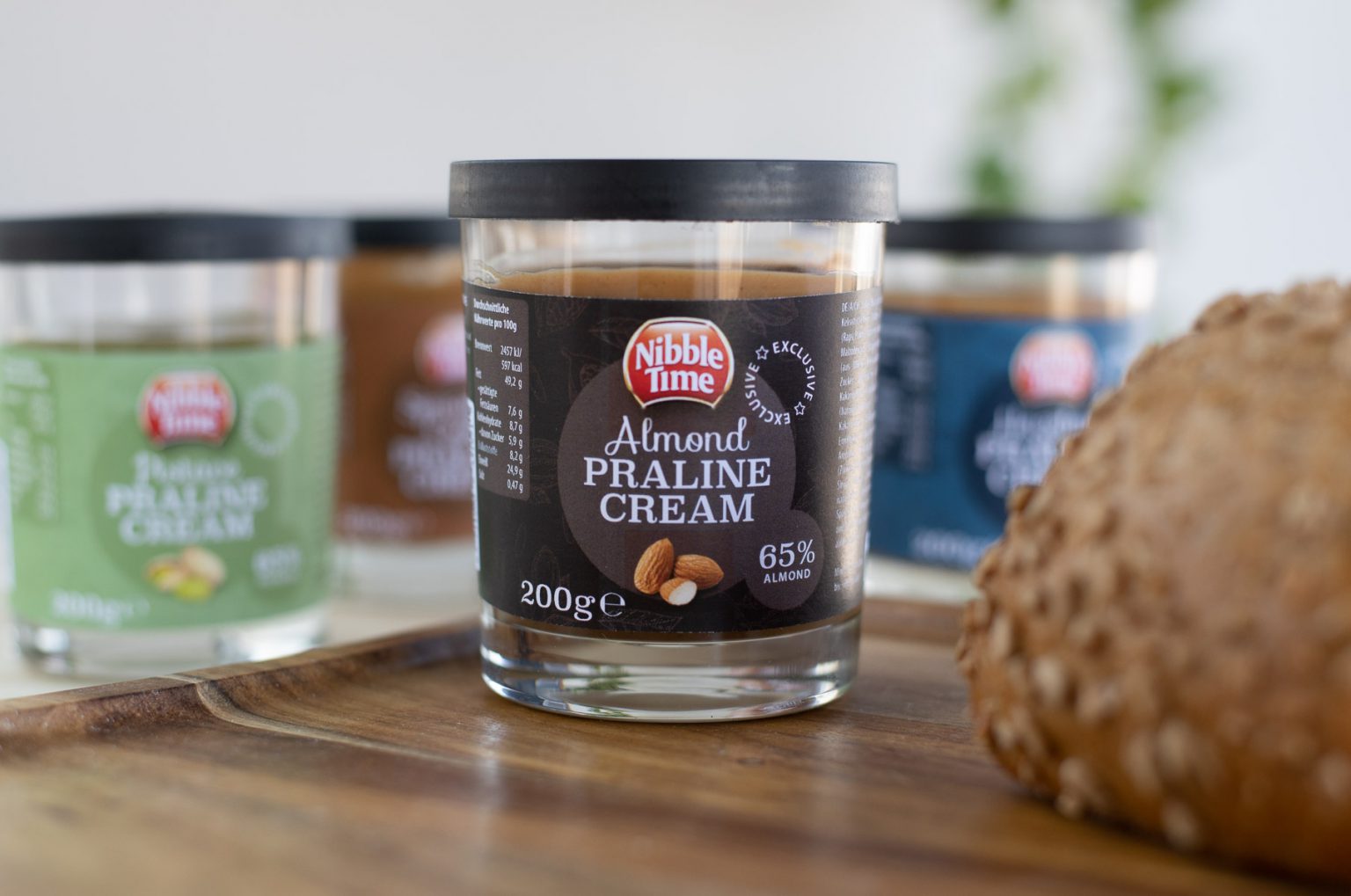 Almond Praline Cream – Nibble Time